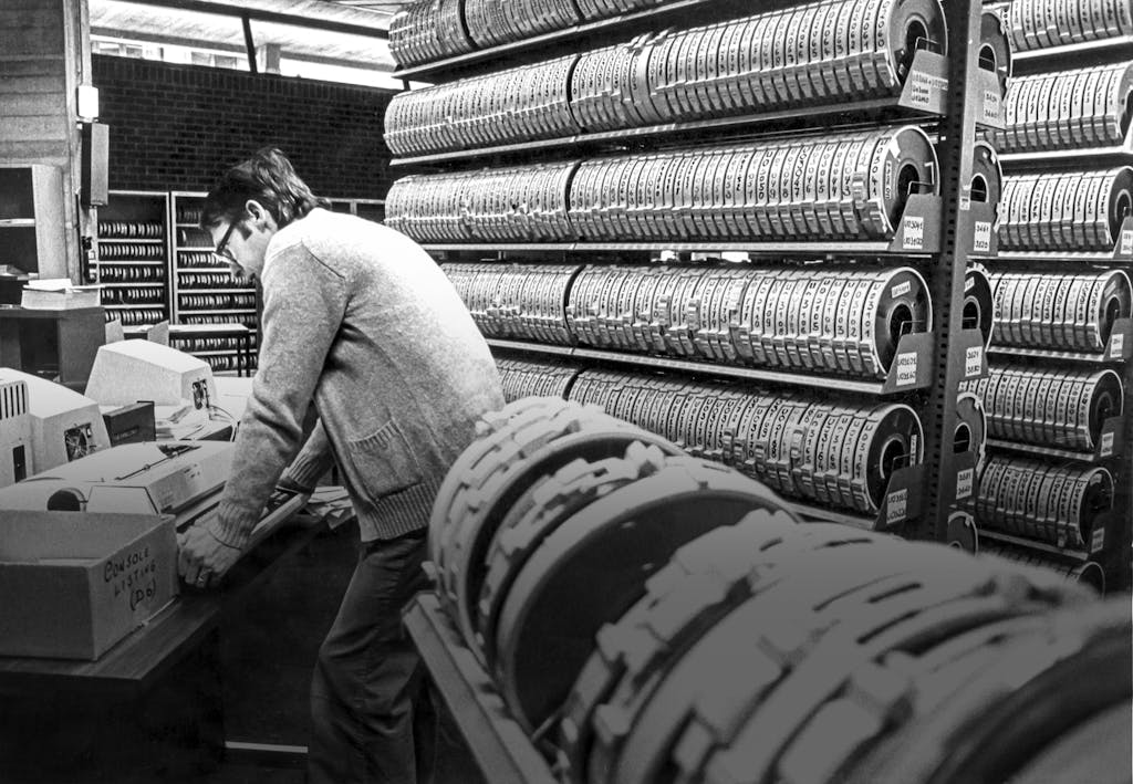 Fluitjes, ponskaarten en telegrafen – hacker kwam vóór internet ...