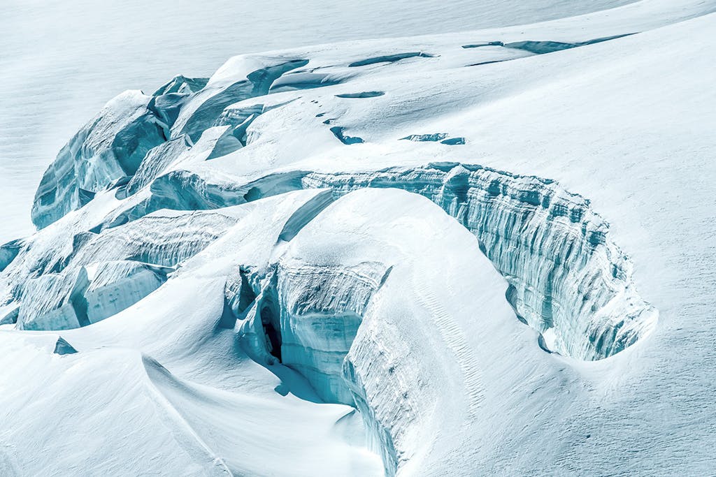 148 dagen op het ijs: Piloten vechten voor hun leven | Historianet.nl