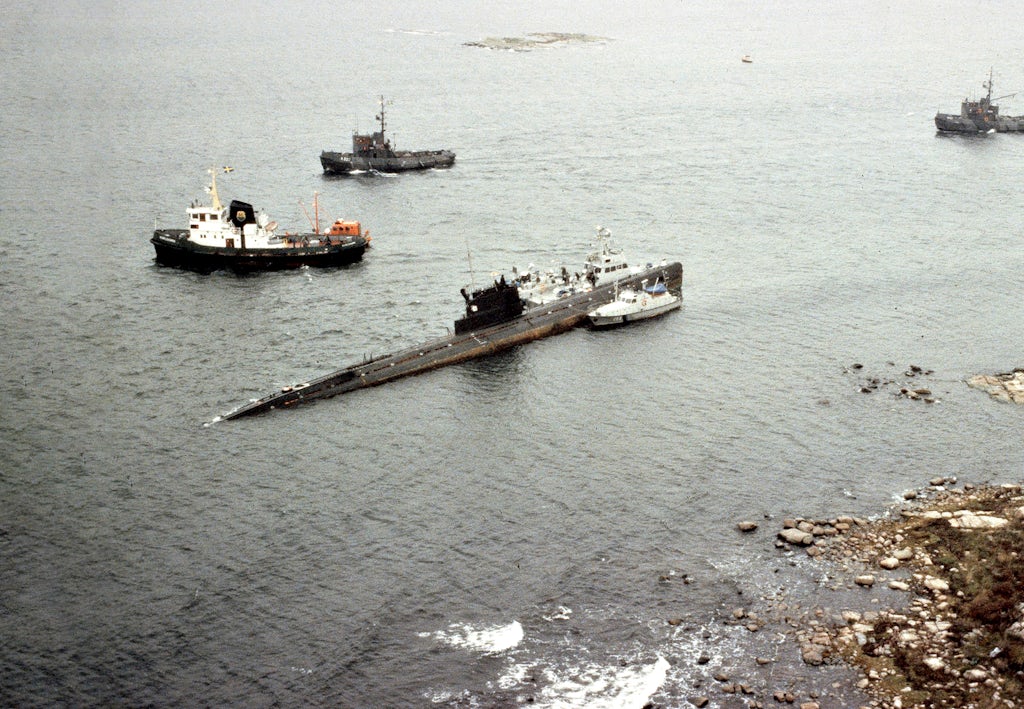 Koude Oorlog: Russische onderzeeër liep aan de grond | Historianet.nl