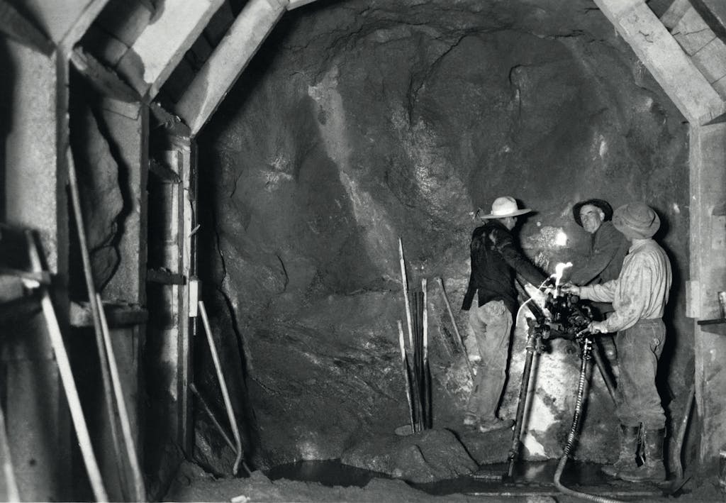 Los Angelesin akvedukti: Valtavan vesiputken piti pelastaa Los Angeles ...