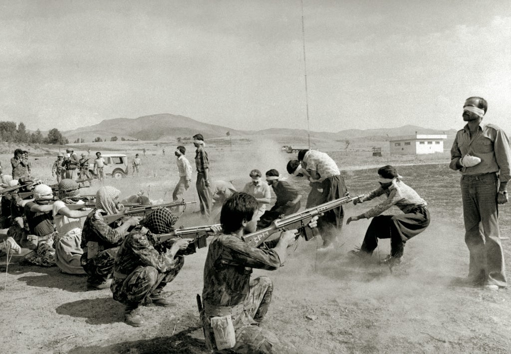 Revolutionen i Iran: Död åt shahen och USA | Varldenshistoria.se