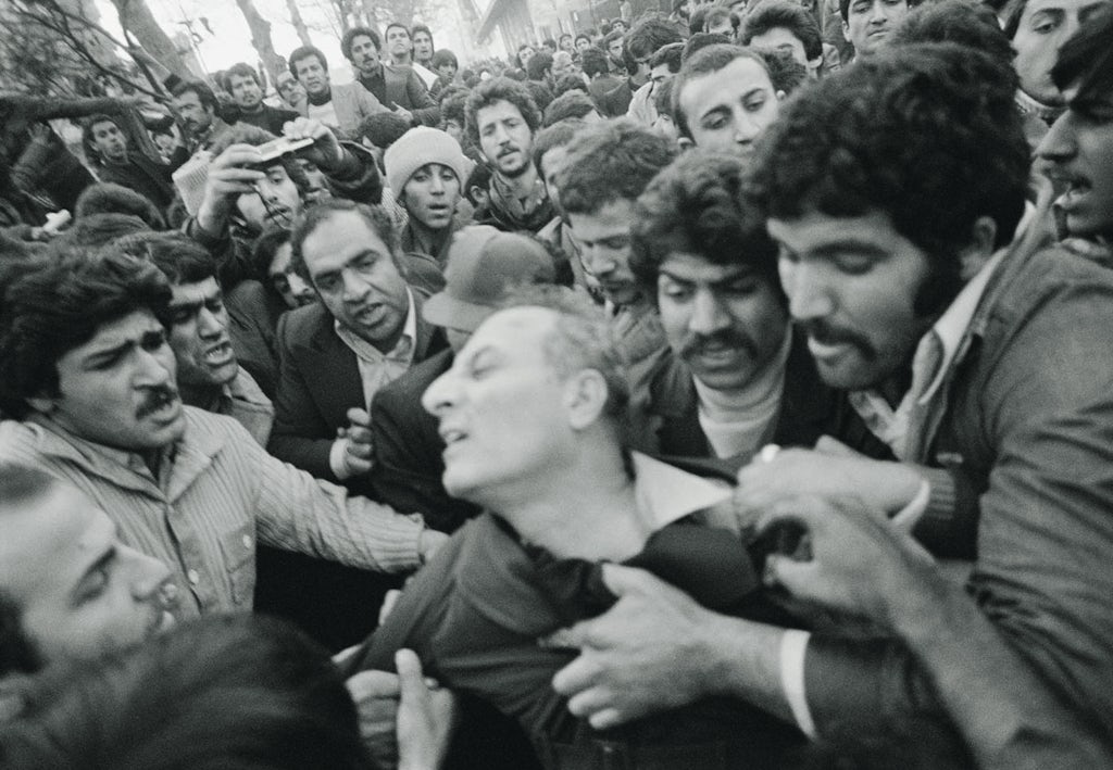 Revolutionen i Iran: Död åt shahen och USA | Varldenshistoria.se