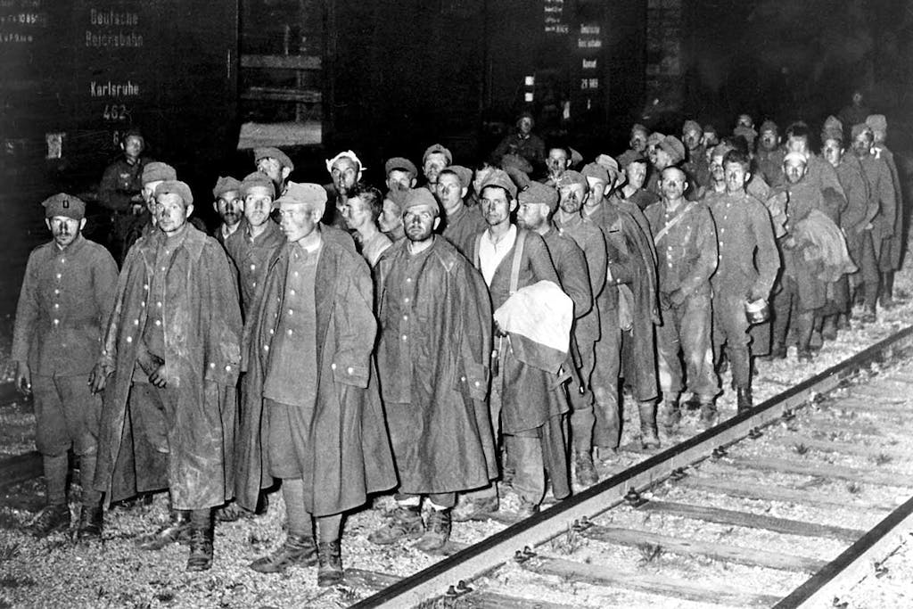 Bloedbad van Katyn: Stalin wilde Polen breken | historianet.nl