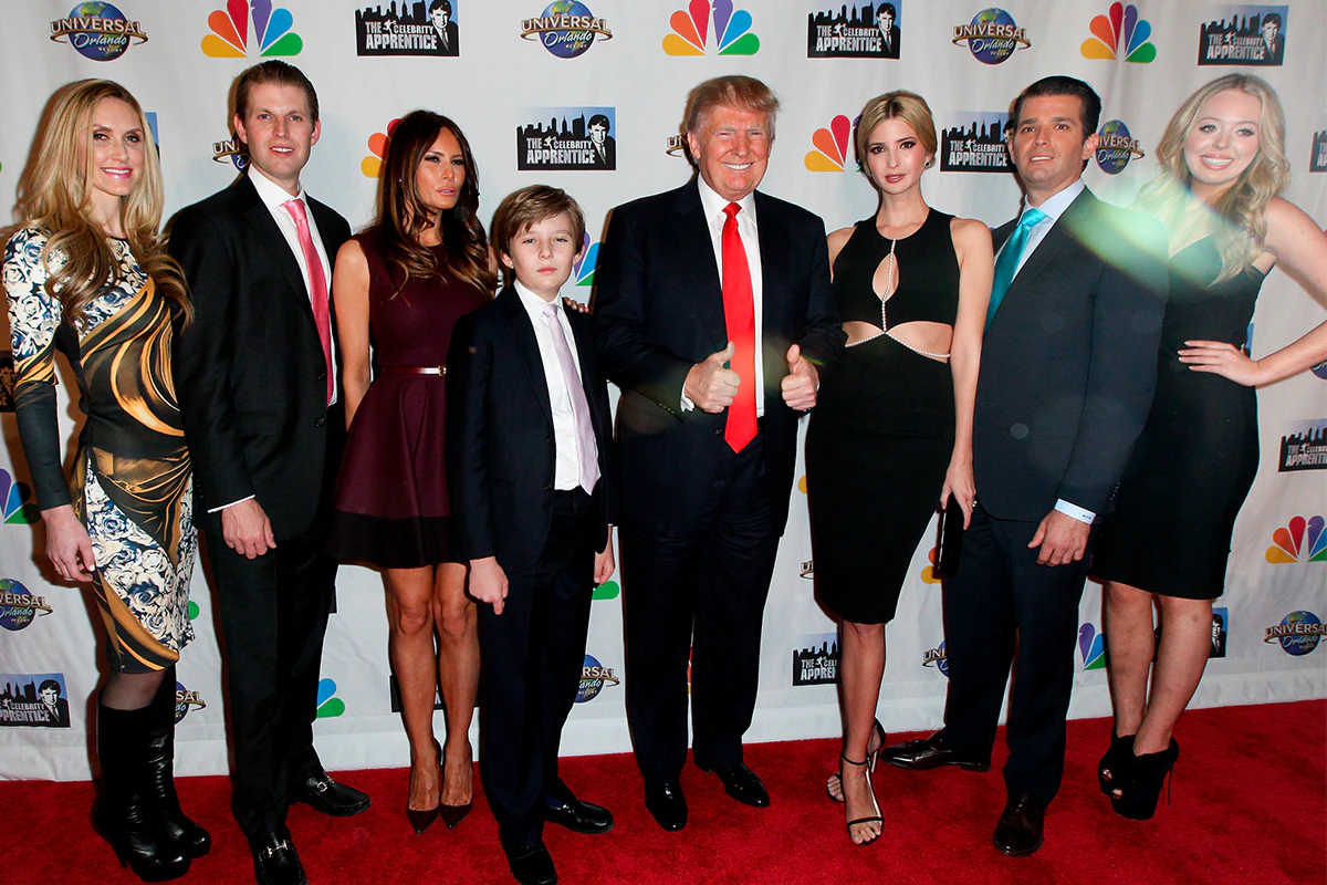 Van kapper tot president: Zo veroverde de Trump-dynastie Amerika ...