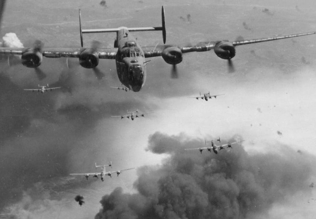 178 bombefly angreb Hitlers olie i rumænske Ploesti | historienet.dk