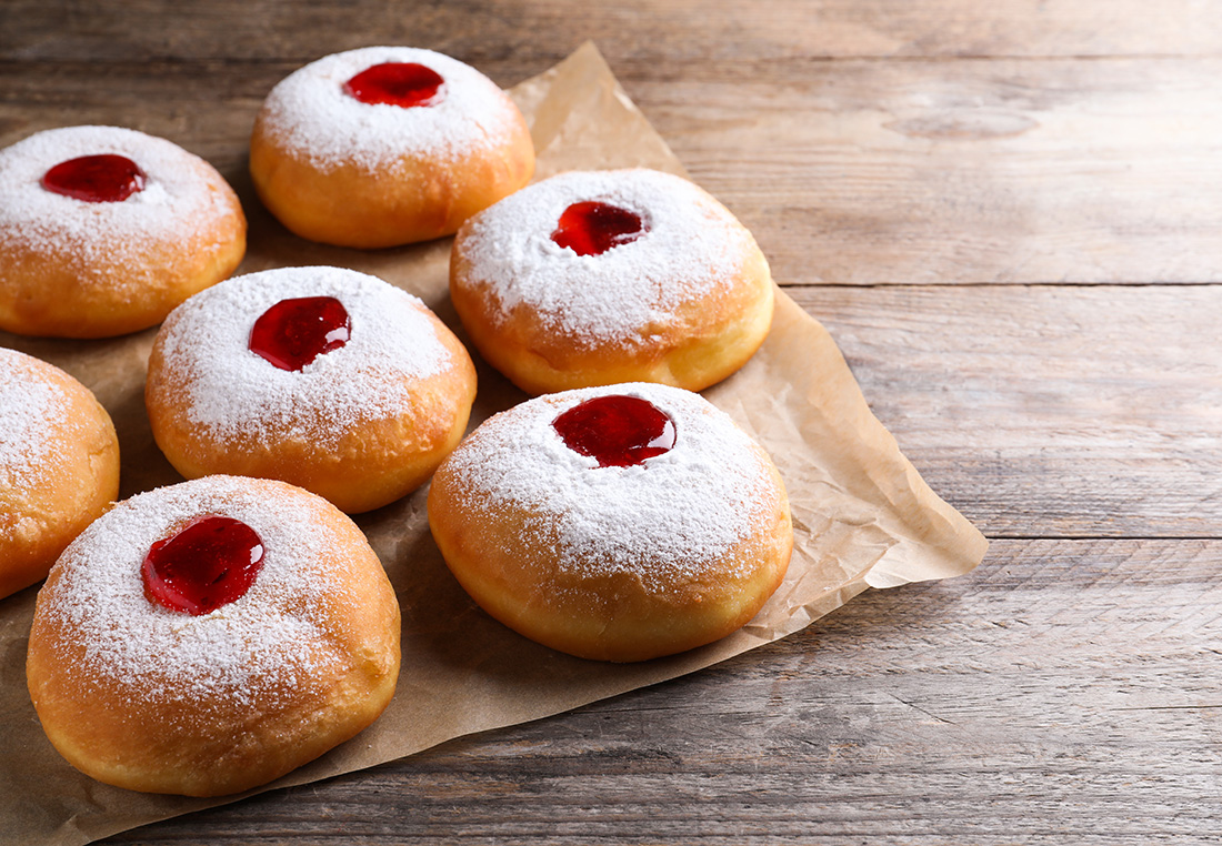 Wat is Chanoeka? Alles over het joodse lichtjesfeest | historianet.nl