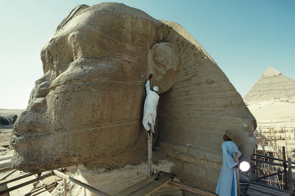 Experts verdeeld: Is de sfinx piramidedecoratie of een god ...