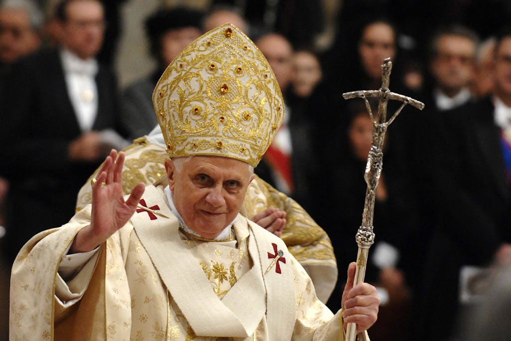 Pahimmat paavit: Kidutusta, palkkamurhia ja pedofiliaa | historianet.fi