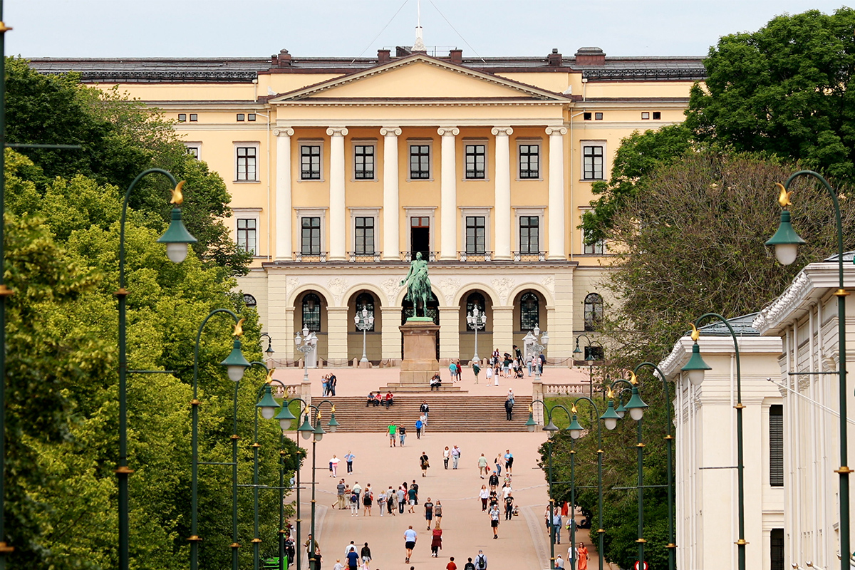 Europas kongeslotte: Kom til åbent hus på slottet | historienet.dk