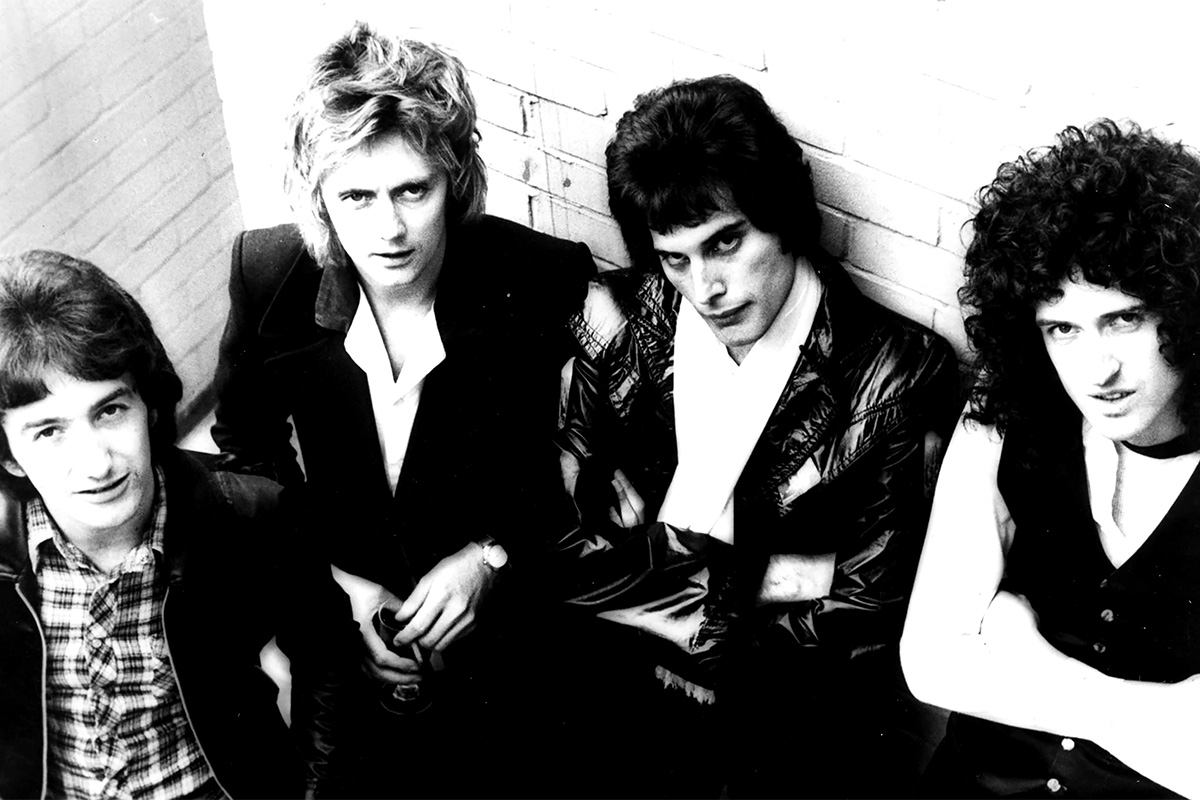 Freddie Mercury kastreres i rost Queen-film | historienet.dk