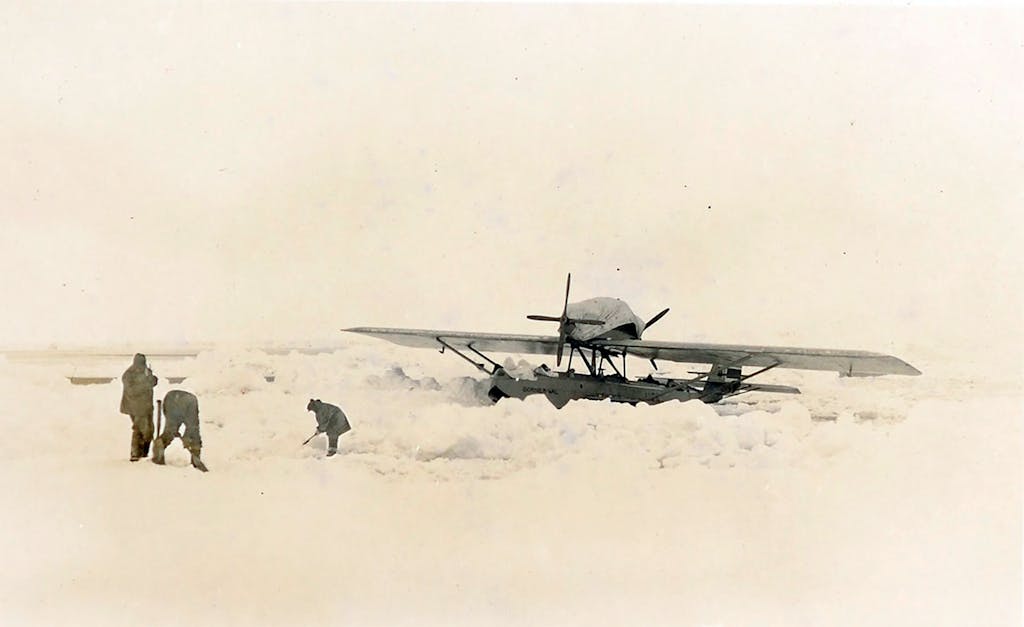 Amundsen in het nauw: Vast op een ijsschots | historianet.nl