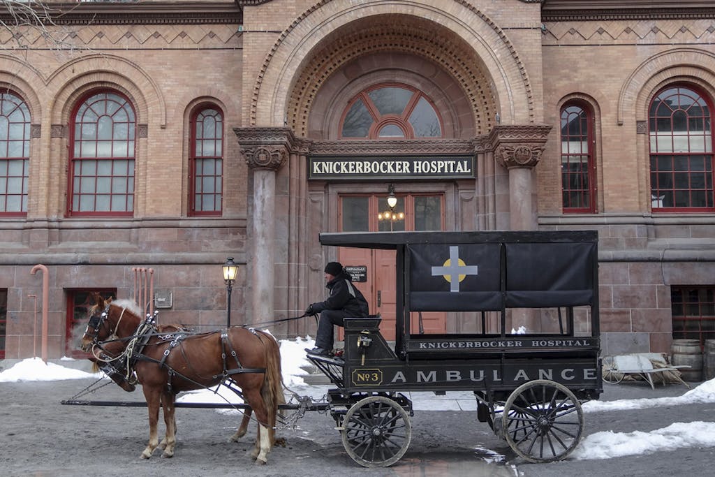 ‘The Knick’ toont het pijnlijke begin van de moderne chirurgie ...