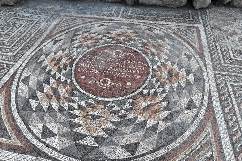 Enorm Romeins mozaïek van 600 m2 blootgelegd in Turkije | historianet.nl