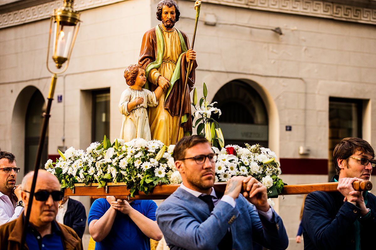 Vaderdag: Waarom en wanneer kregen vaders hun eigen dag? | historianet.nl