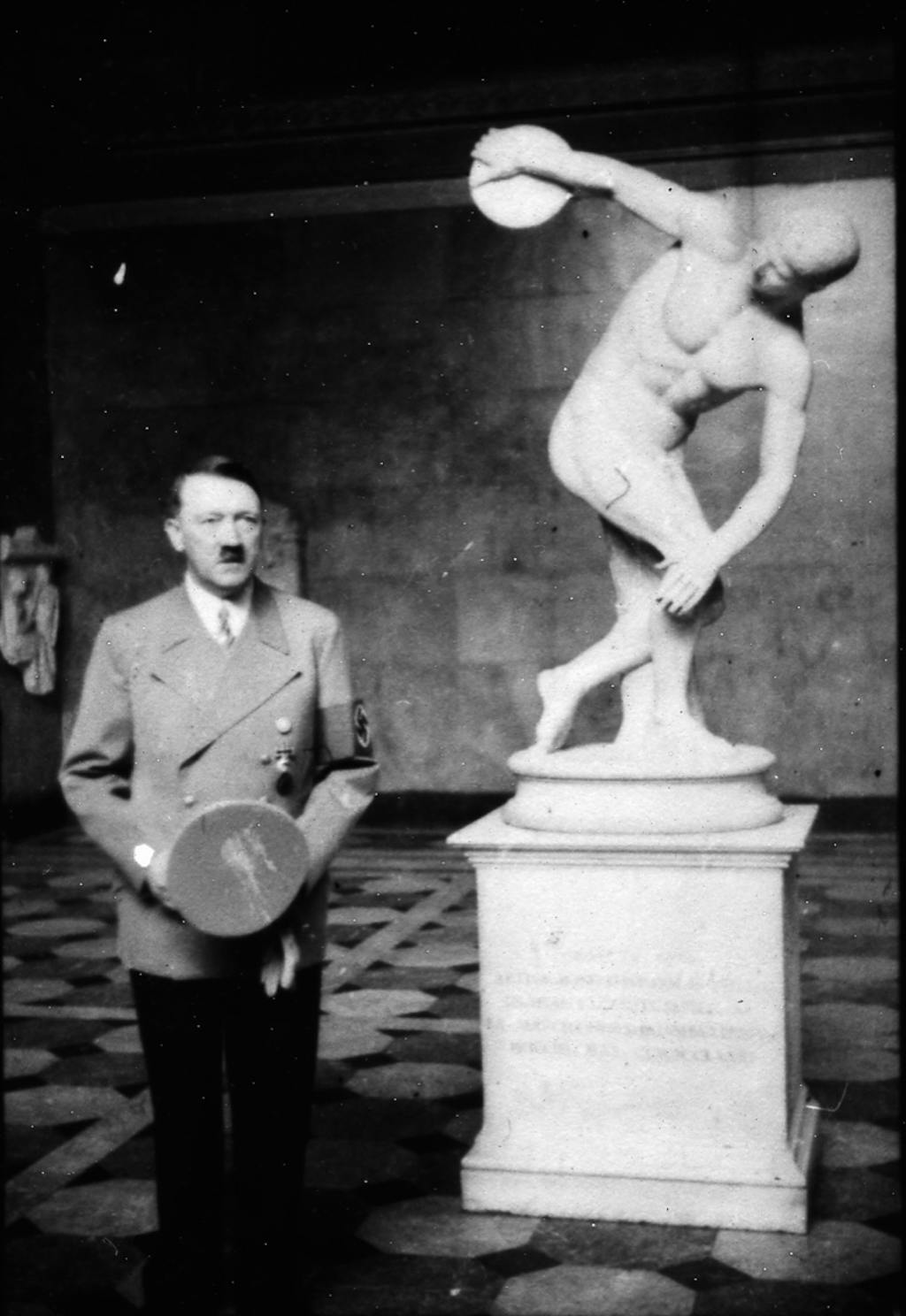 Tysk museum kræver Hitlers romerske yndlingsstatue tilbage | historienet.dk