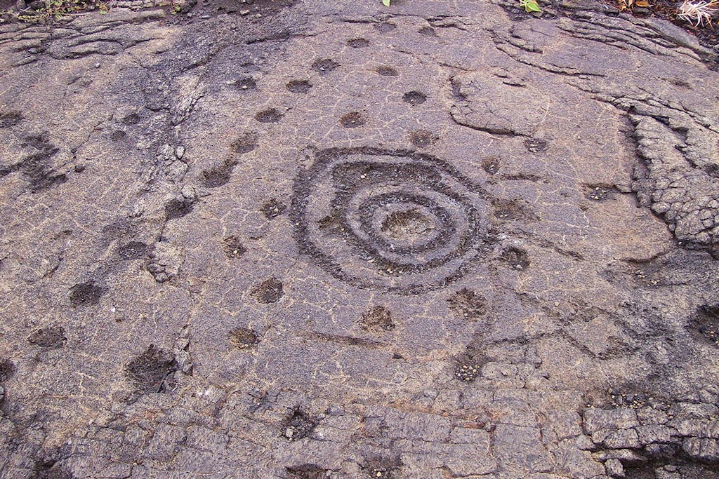 Stenalderkunst råbte “skrid” til fremmede | historienet.dk