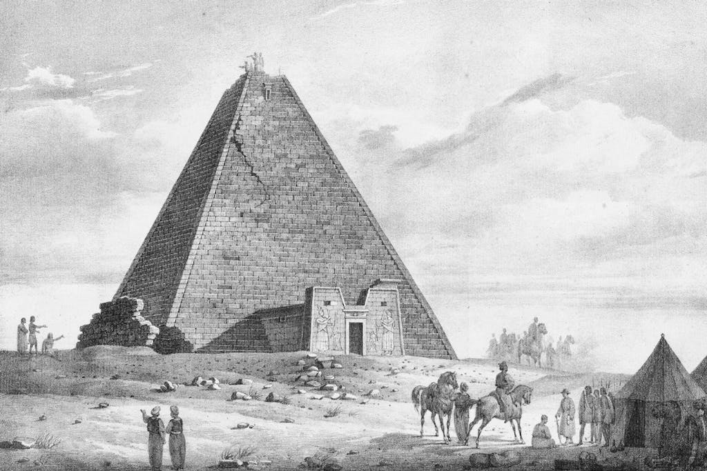 Pyramidien historia Egyptistä asteekkeihin | historianet.fi