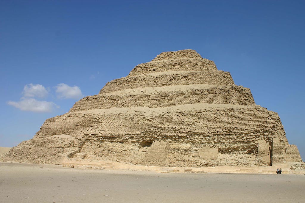 Pyramidien historia Egyptistä asteekkeihin | historianet.fi