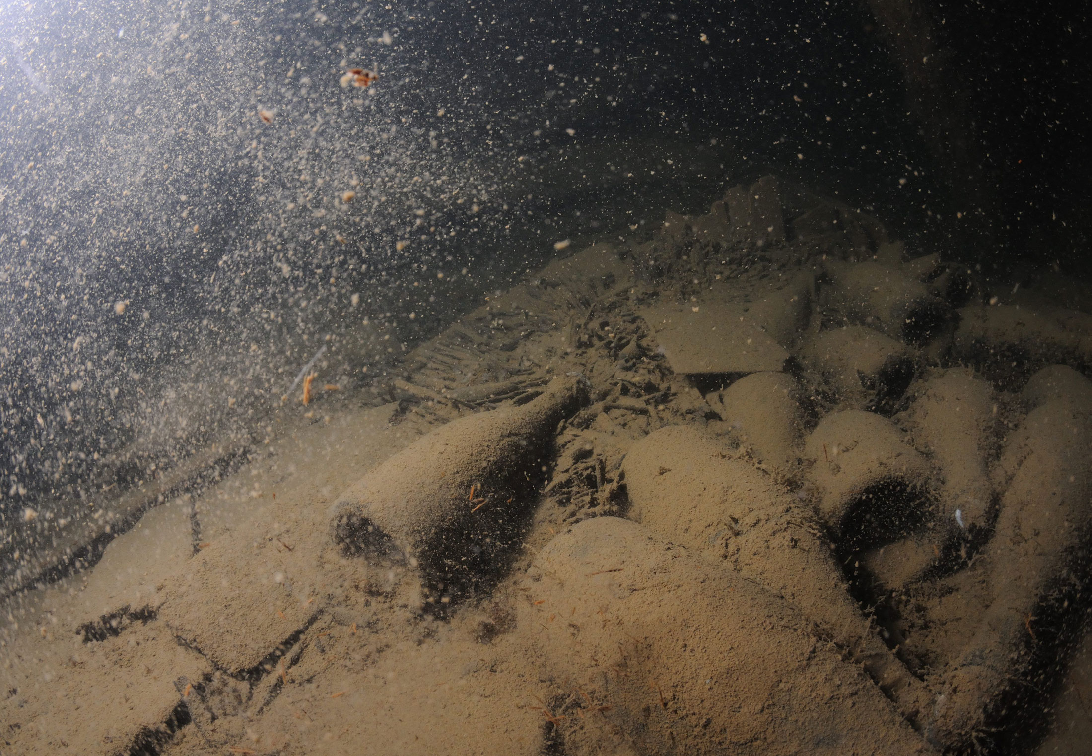 Hvordan smaker 170 år gammel champagne fra et skipsvrak? | historienet.no