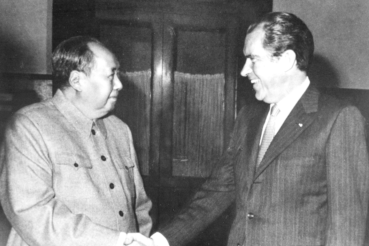 Översikt: Kinas väg från underkuvat imperium till global supermakt ...