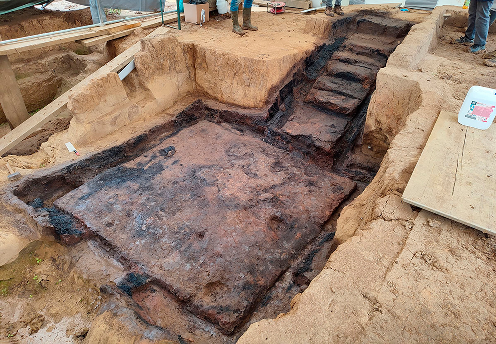 Saksalaiset arkeologit pelastivat kokonaisen roomalaisen kellarin ...