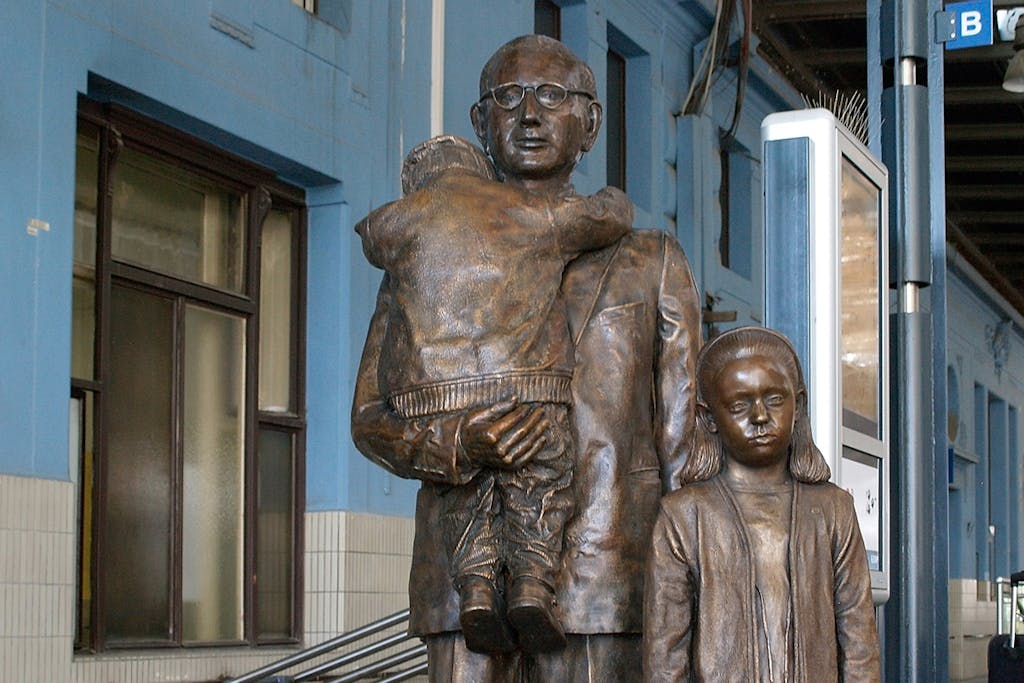 Nicholas Winton behoedde 669 kinderen voor de Holocaust | historianet.nl