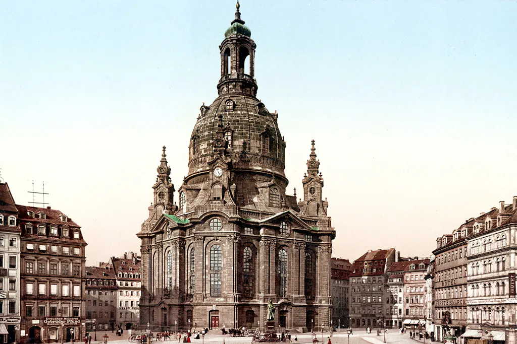 7 historiske bygninger som er gjenoppført | historienet.no