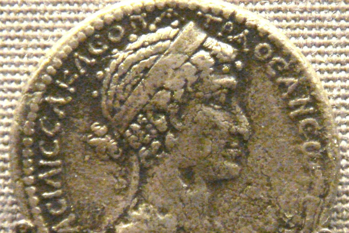 Klopt de mythe? Was Cleopatra uitzonderlijk mooi? | historianet.nl