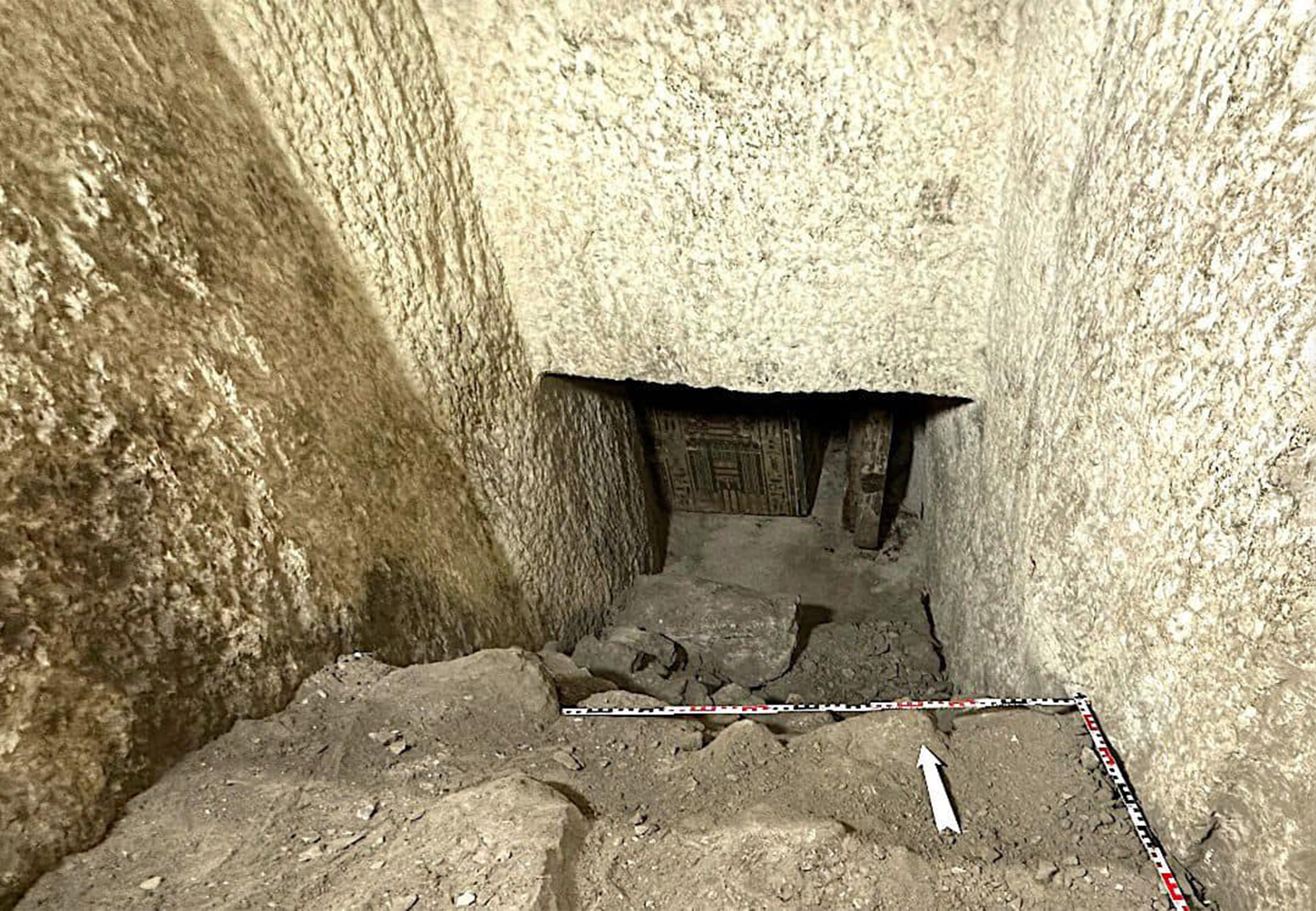 Egyptisk kvinnas grav var gömd i slutet av en 15 meter lång tunnel ...