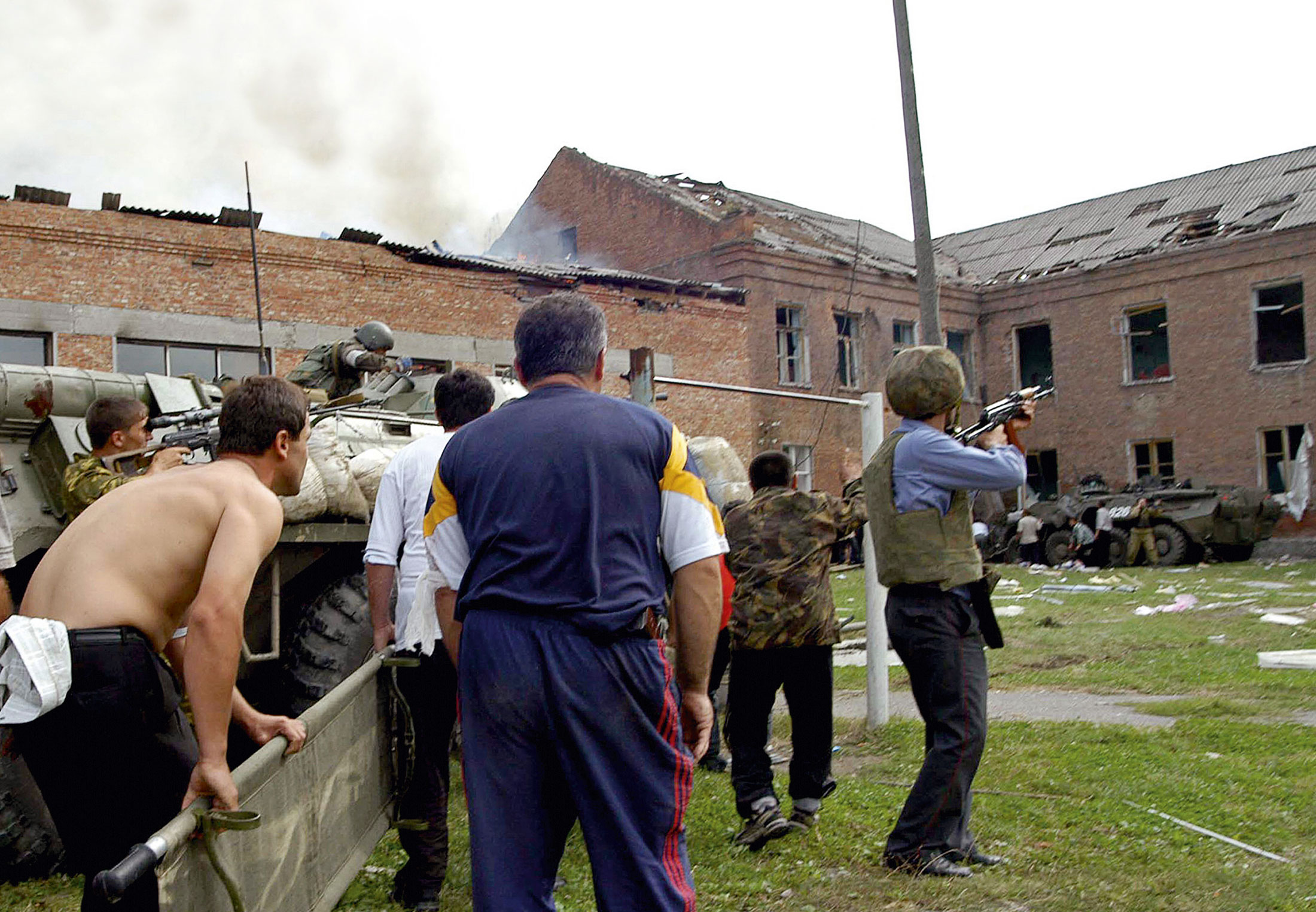 Het bloedbad in Beslan – de bloedigste gijzeling in de geschiedenis ...