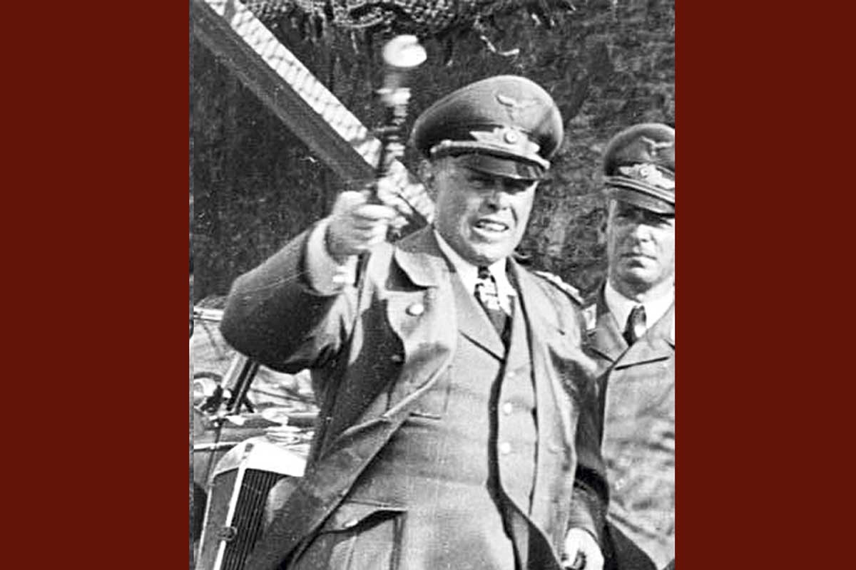 Hitlers generaler: Fanatikerne, medløberne og oprørerne | historienet.dk