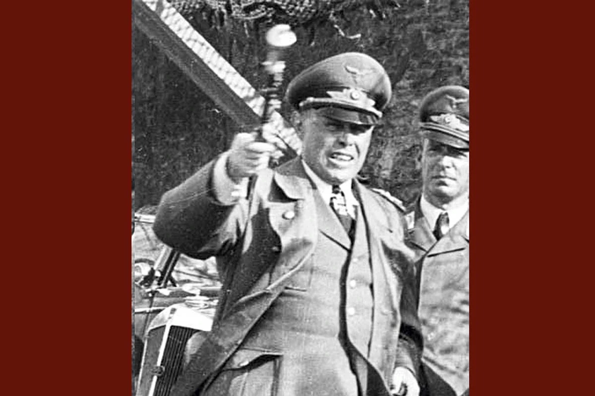 Hitlers generaler: Fanatikerne, medløberne og oprørerne | historienet.dk