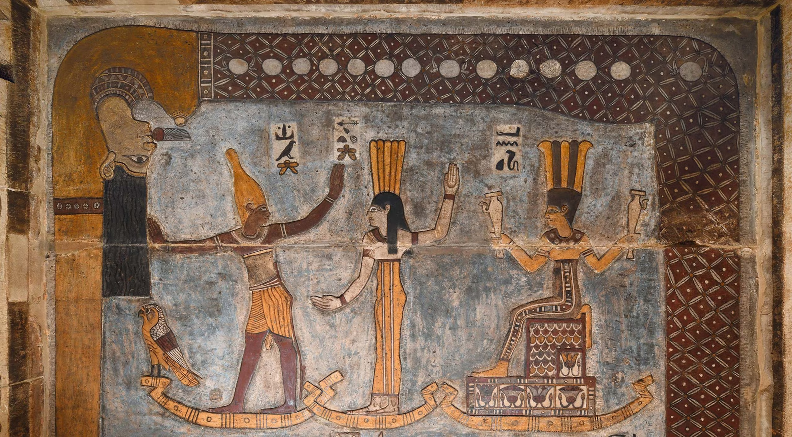 Bekijk de fantastische foto’s: Egyptische tempel heeft zijn kleuren ...
