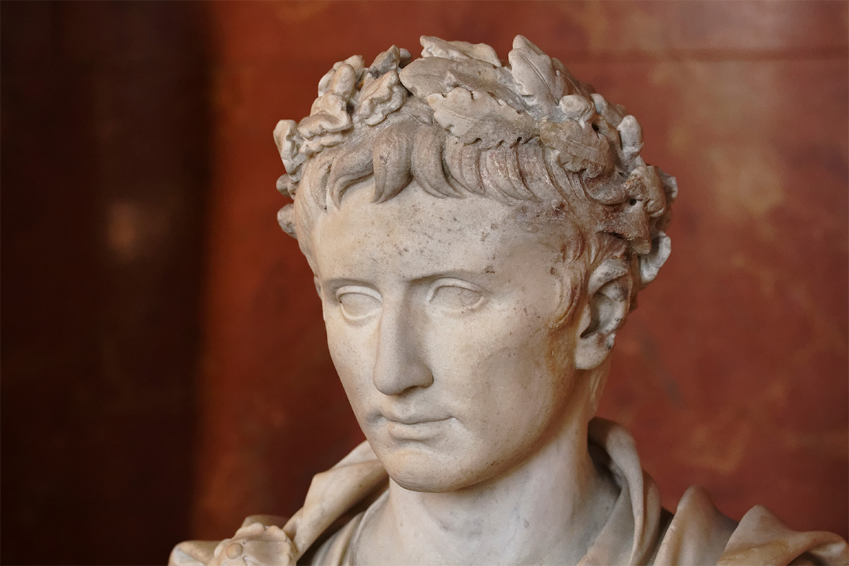 Keizers: Een kijkje achter de troon – van Rome tot China | historianet.nl