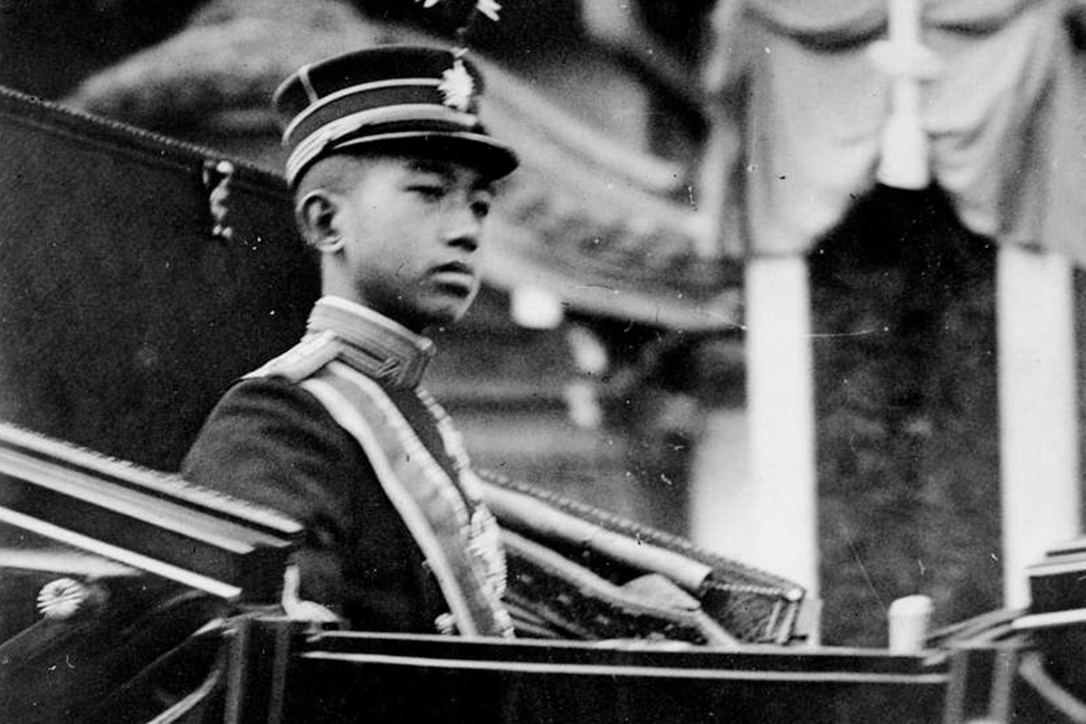 Keizers: Een kijkje achter de troon – van Rome tot China | historianet.nl