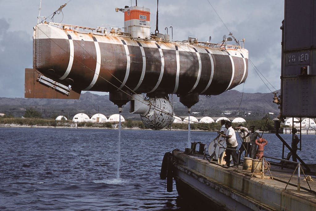 Marianegropen: Den første reisen ned på havets bunn | historienet.no