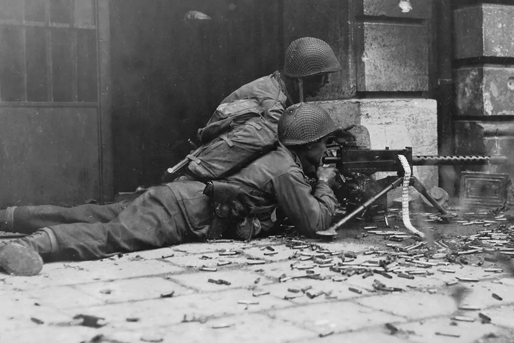 Hitlers sidste trumf: Soldater i forklædning | historienet.dk