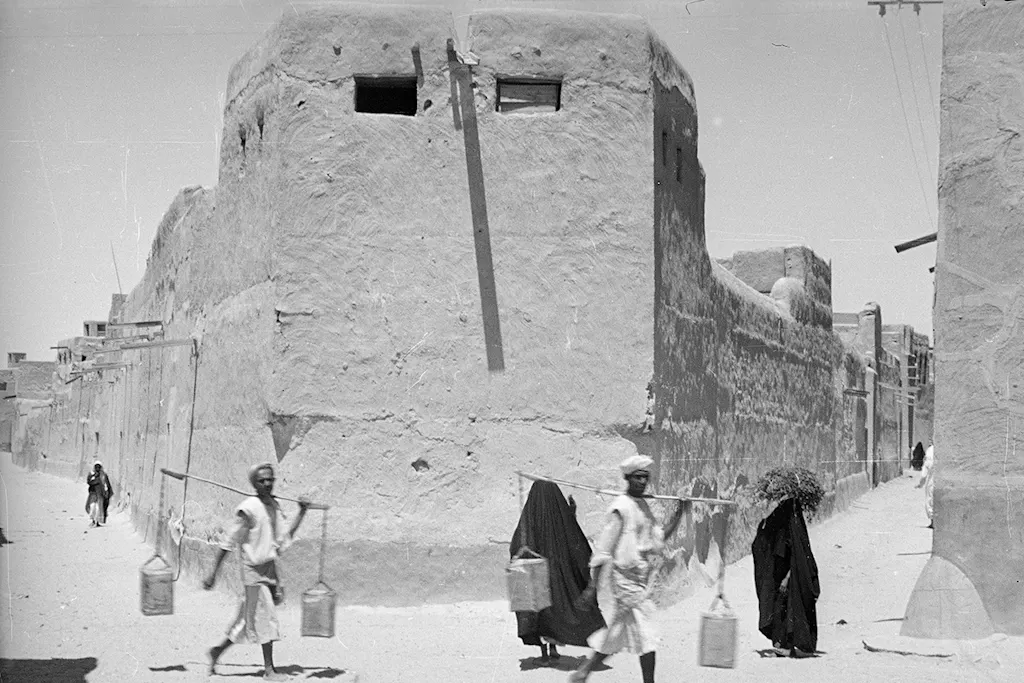 Geschiedenis van Koeweit: Parelvissers werden oliesjeiks | historianet.nl