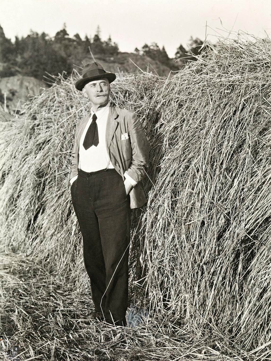 Knut Hamsun ble nazistenes nyttige idiot | historienet.no