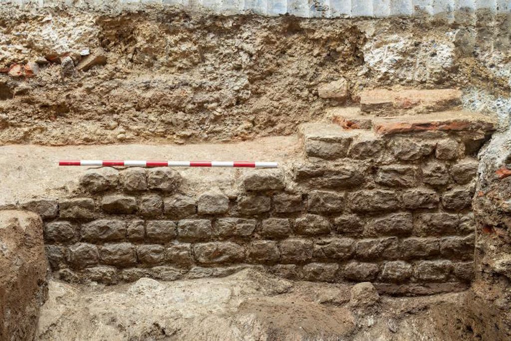 Archeologen vinden oudste Romeinse basiliek in Londen | historianet.nl