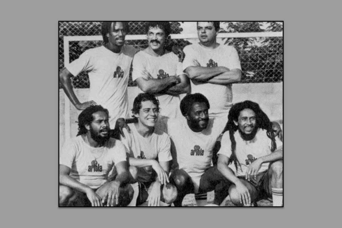 Bob Marley: reggaefrälsaren från Jamaica | varldenshistoria.se