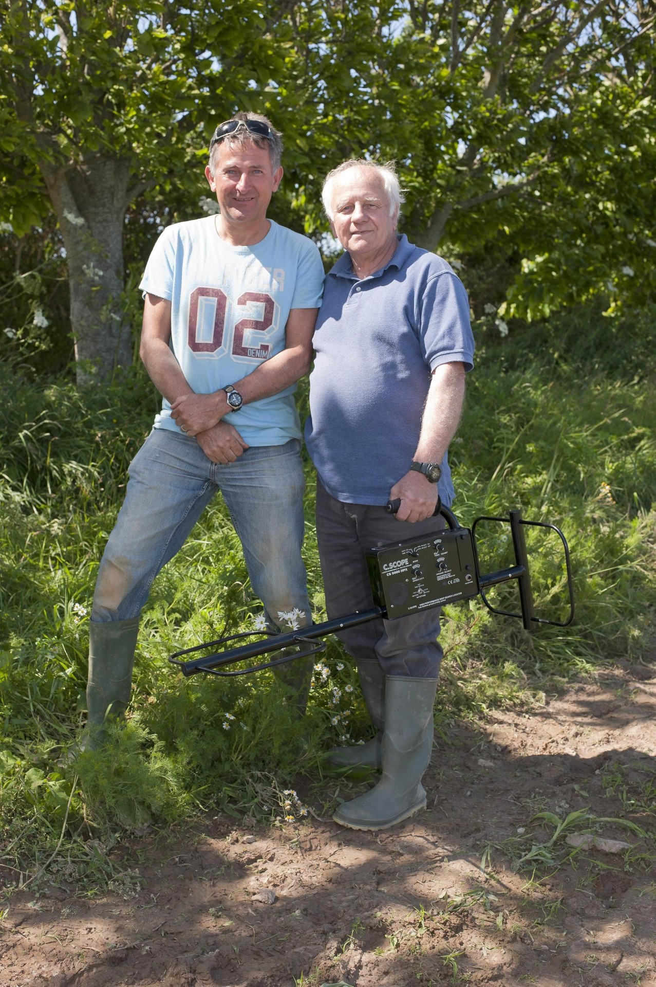 Så hittade metalldetektorister historiens största keltiska skatt ...
