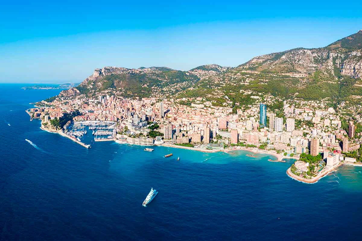 Miljonärernas Monaco: Farten höjdes i fattigt furstendöme ...