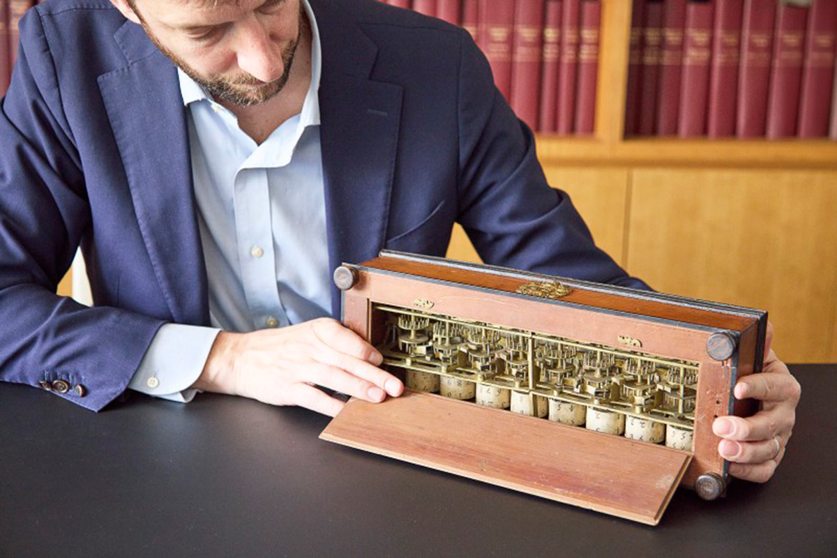 Kritiek op verkoop van ‘een van de belangrijkste wetenschappelijke ...