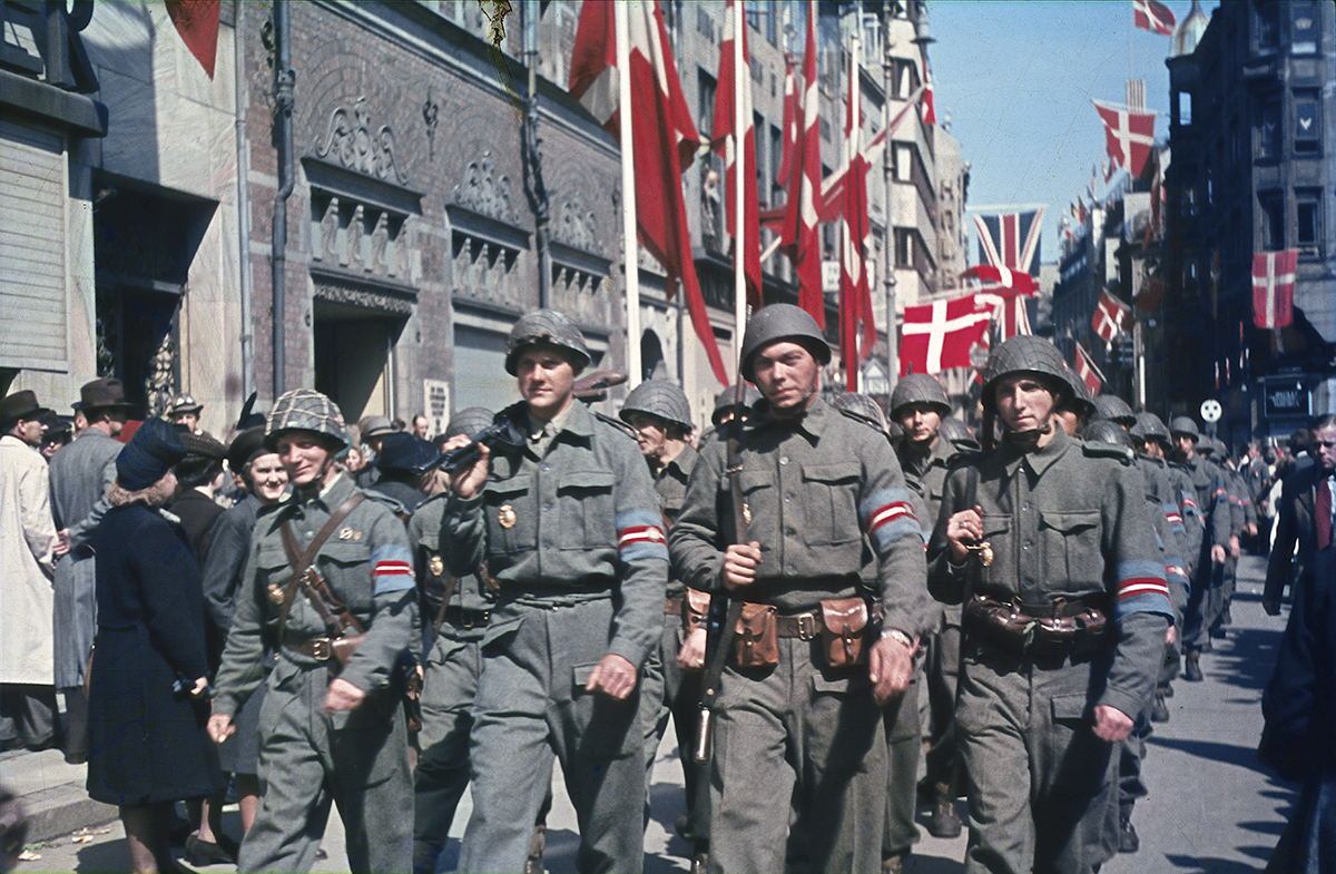 Kadett har studerat hemliga militära planer. Sverige övervägde att ...