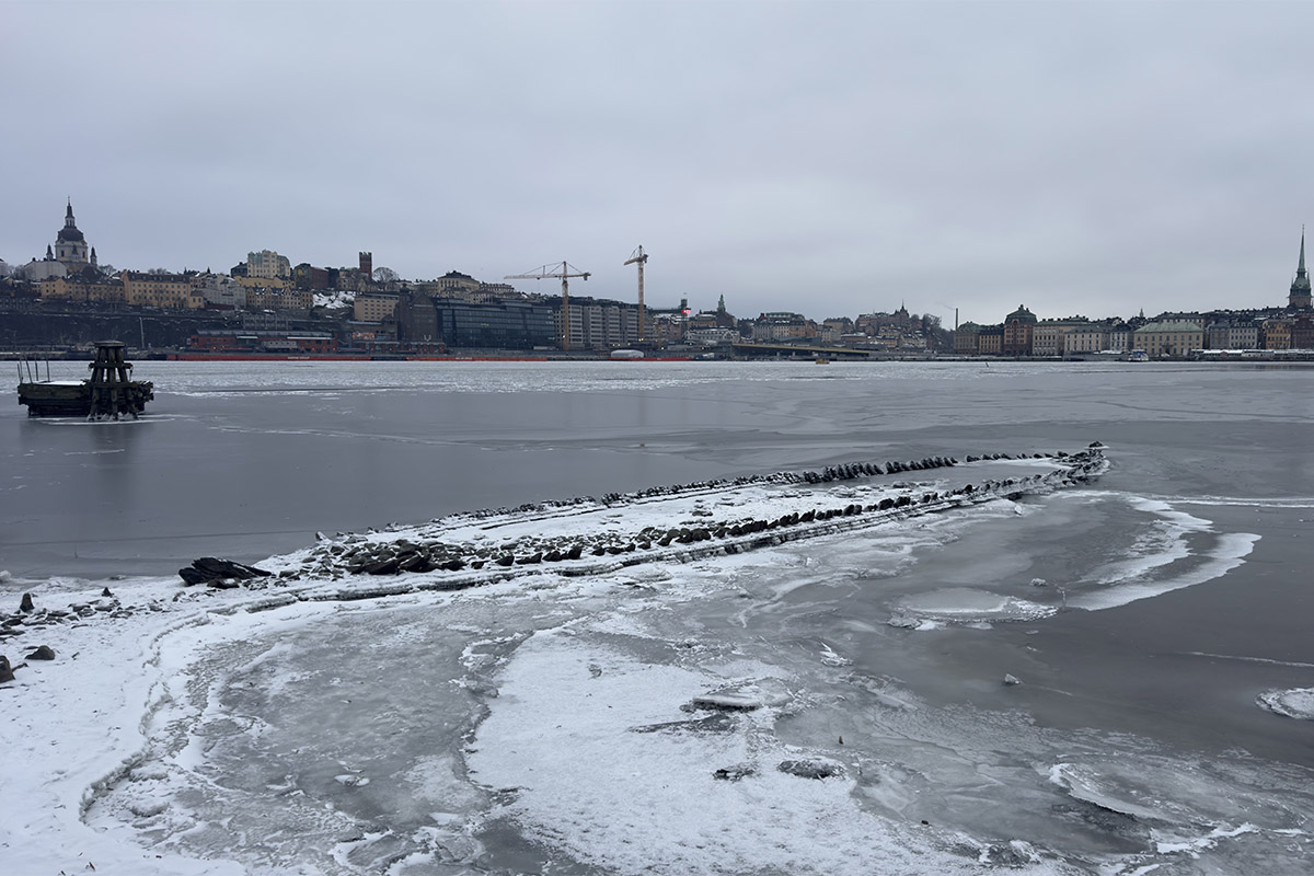 Sjældent syn – historisk skibsvrag dukker op midt i Stockholm ...