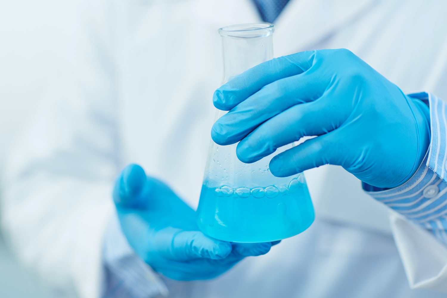 Kleur van je urine zegt hoe gezond je bent | wibnet.nl