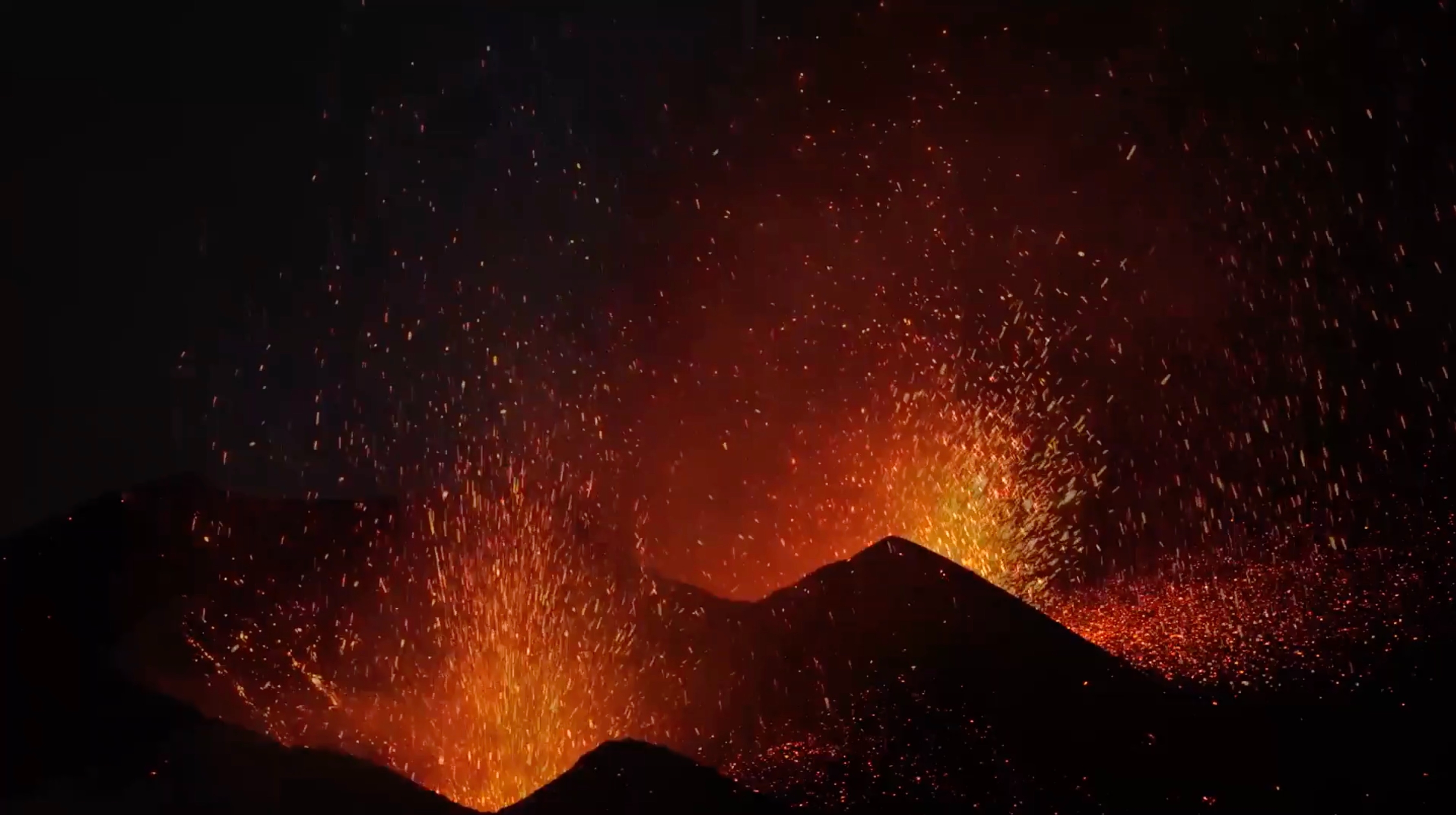 Vulkan er gået i udbrud på Reykjanes-halvø i Island | illvid.dk