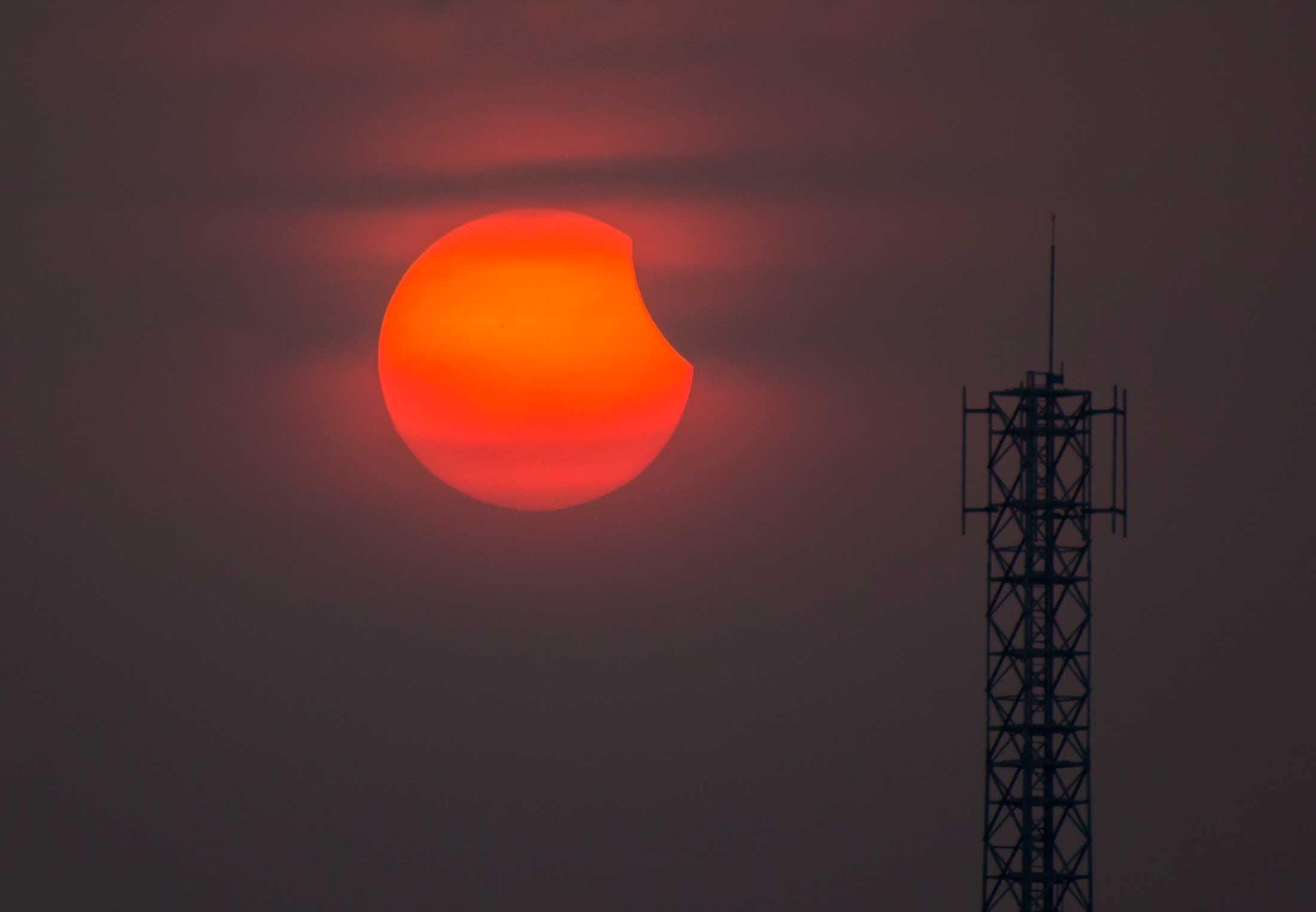 Auringonpimennys 2025 – Mikä se on ja milloin on seuraava? | tieku.fi