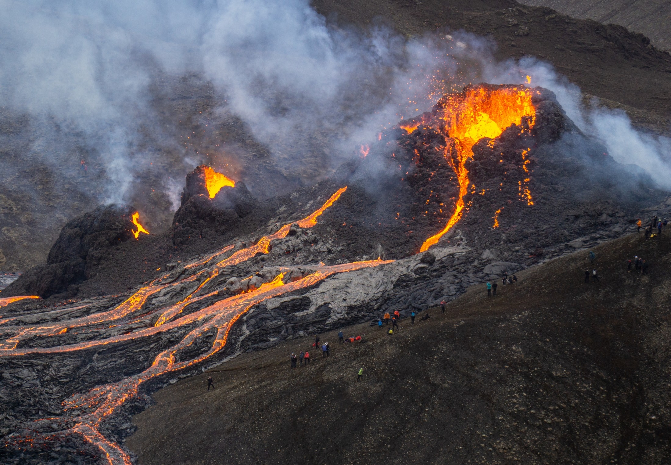 Vulkaner - Hvad er en vulkan og hvordan opstår vulkanudbrud? | illvid.dk